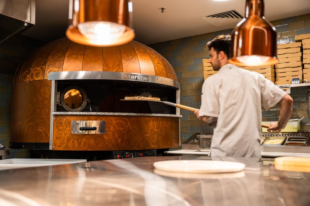 Slice of Italy: Discovering Authentic Italian Pizza Restaurants